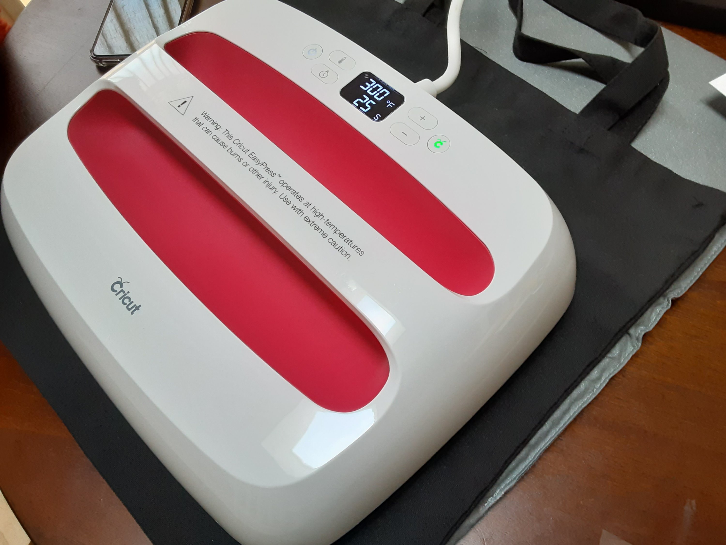 Cricut EasyPress 2 12×10 Product Review